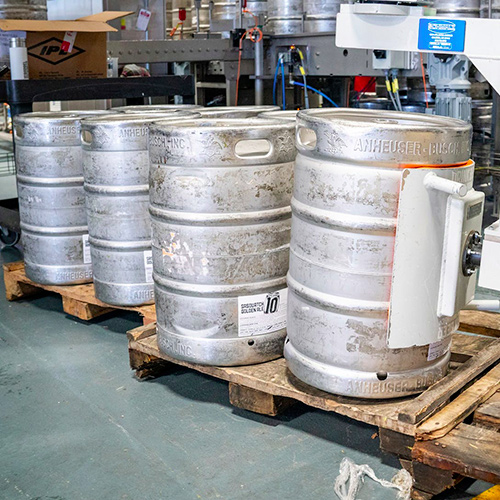 Quick and easy: changing a beer keg in minutes | beer-tap-cooler.co.uk