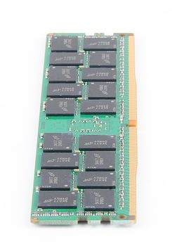 Micron 16GB DDR4 RAM module | Servershop24