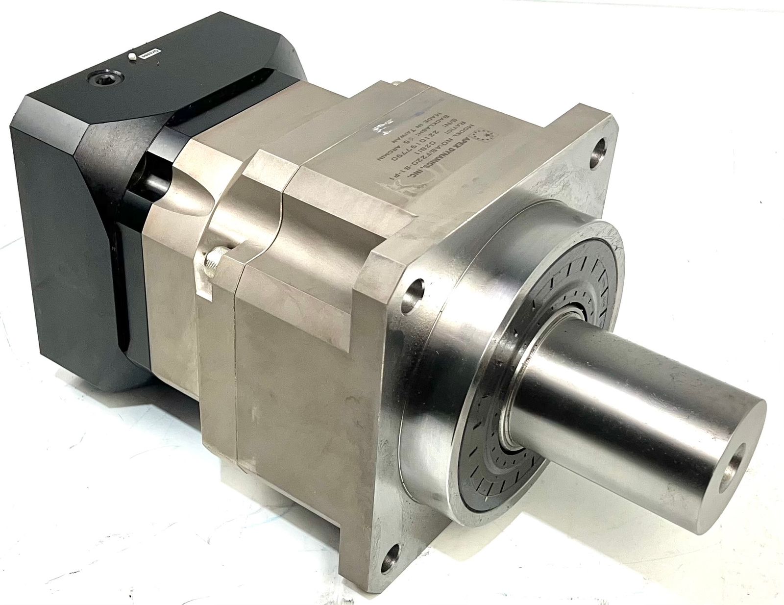 APEX Dynamics Inc. AB/F220-S1-P1 i=28 Planetengetriebe -used- | Maaslos ...