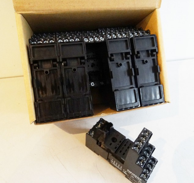 10x Siemens LZS:PT78742 LZS: PT78742 E-Stand: 03 -unused/OVP- | Maaslos ...