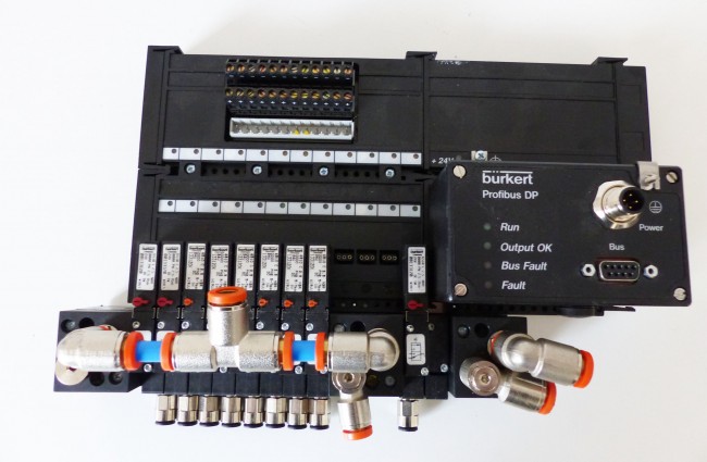 Bürkert MKEN 8640 Ventilinsel Profibus DP für Pneumatik + 9 Ventile -used-