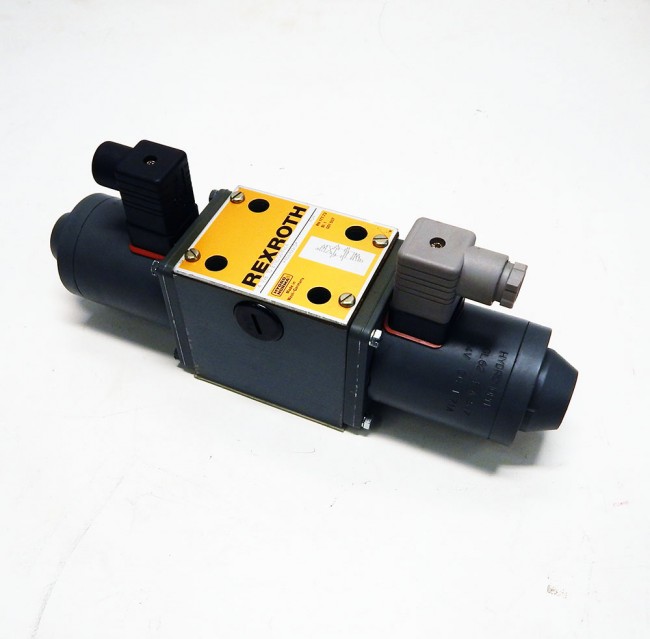 Rexroth 4 WE 10 E11/LG24NZ4 4WE10E11/LG24NZ4 24 V Hydraulikventil -used ...