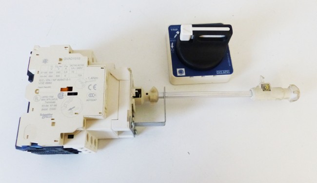 Telemecanique GV2-P10 / 4-6,3A + GV2-AP01 + Schneider GVAD1010 -unused ...