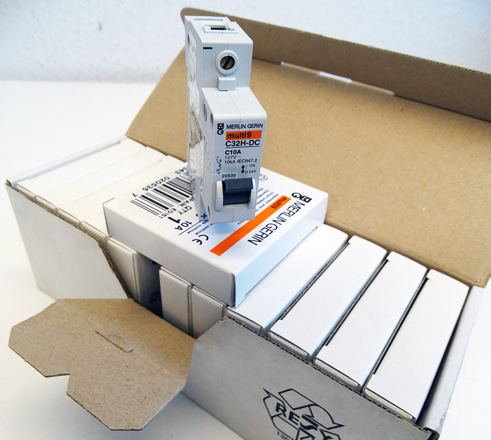 12x Merlin Gerin multi9 C32H-DC 1P C10A 20535 Leitungsschutzschalter ...