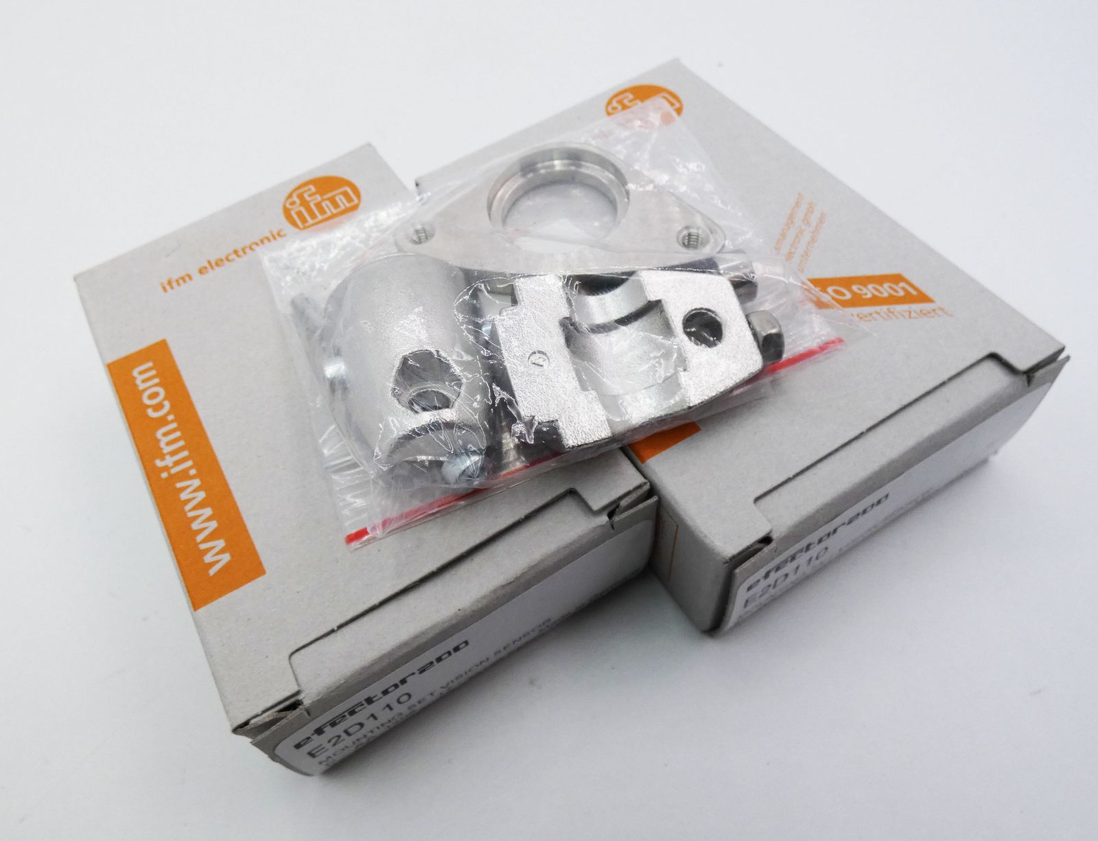 2x Ifm Efector200 E2D110 E2 D110 Montageset Mounting Set -unused/OVP ...