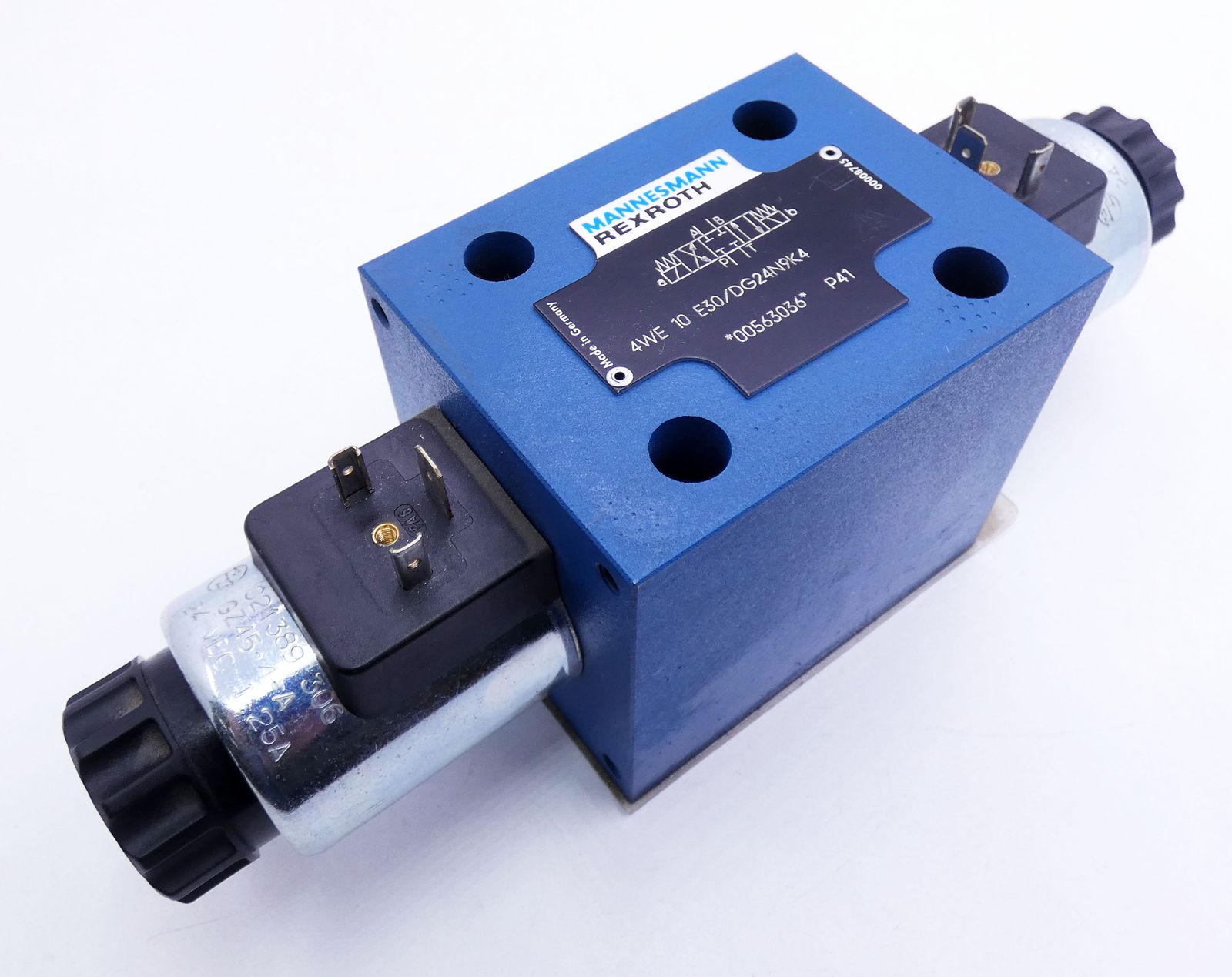 Mannesmann Rexroth 4WE 10 E30/DG24N9K4 563063 Hydraulikventil -unused ...