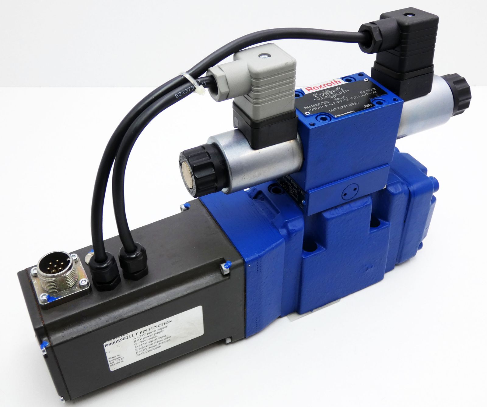 Rexroth 4WRKE 10 E50L-33/6EG24EK31/A5D3M-710+4WRAP 6W7-02-30=G24K4/M=00 ...