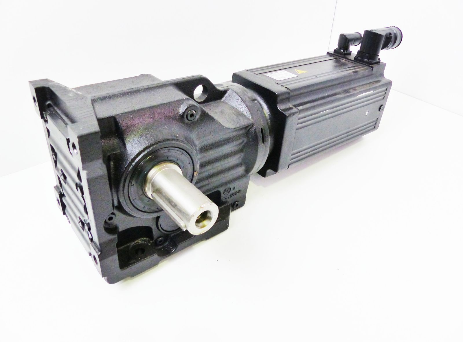 SEW Eurodrive K67 CMP100L/KY/RH1M/SMB Getriebemotor rpm4500 I=13,22 ...