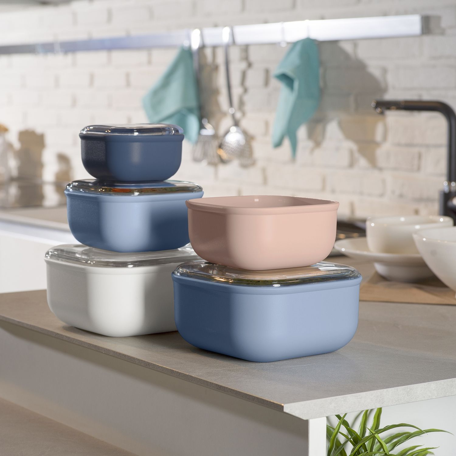 Pojemnik na żywność Lunch box szczelny ELA 2L – Rotho Polska