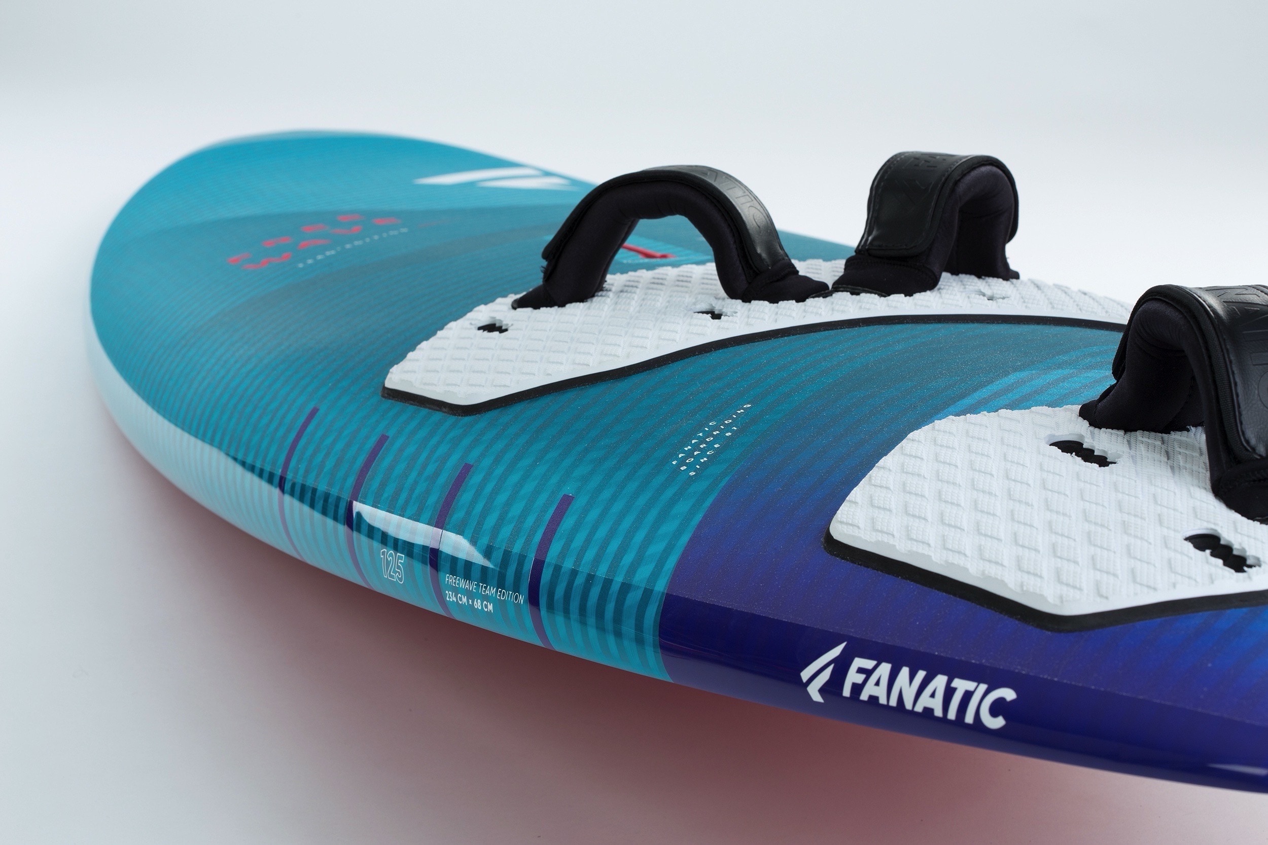 Fanatic FreeWave TE Windsurfboard 22 Wave Welle Surf Board