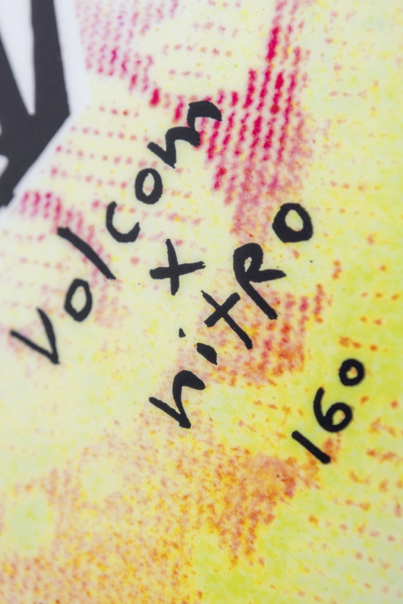 Nitro Alternator x volcom Snowboard 24 leicht hochwertig