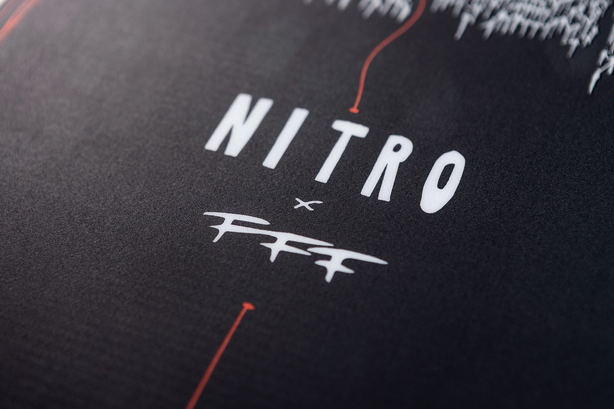 Nitro T1 x fff Snowboard 24 leicht hochwertig