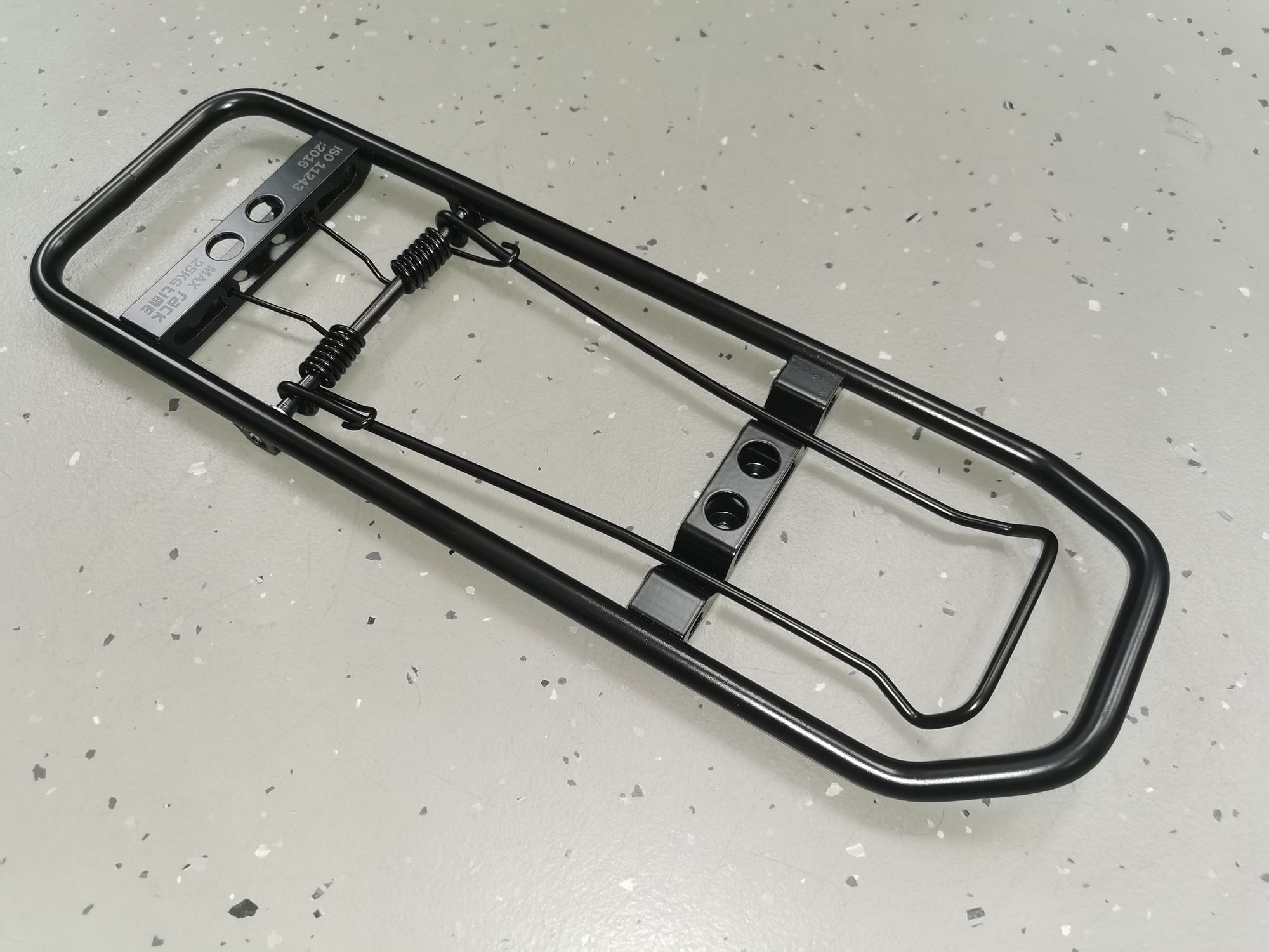 Gepäckträger ACID schwarz für auf Cube Schutzbleche | Sport- und ...