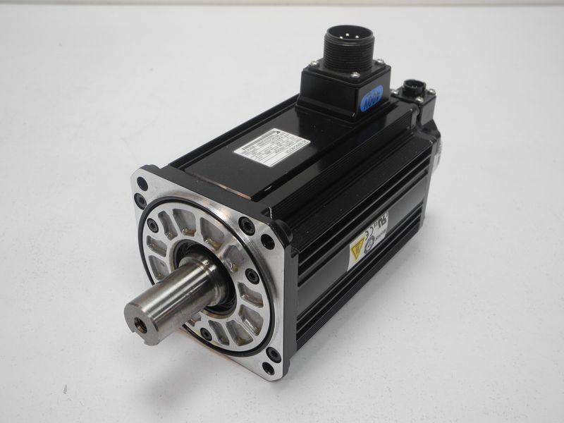 Yaskawa Electric AC Servo Motor sgmsv - 25d3a6f 2,5kw 3000min1 MINT ...