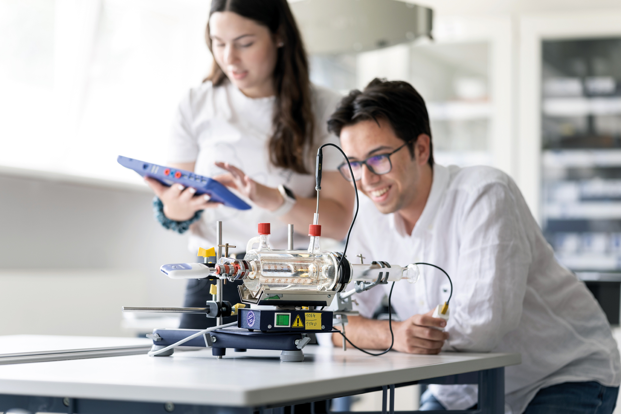 Equation d'état d'un gaz parfait avec Cobra SMARTsense (lois de gaz ...