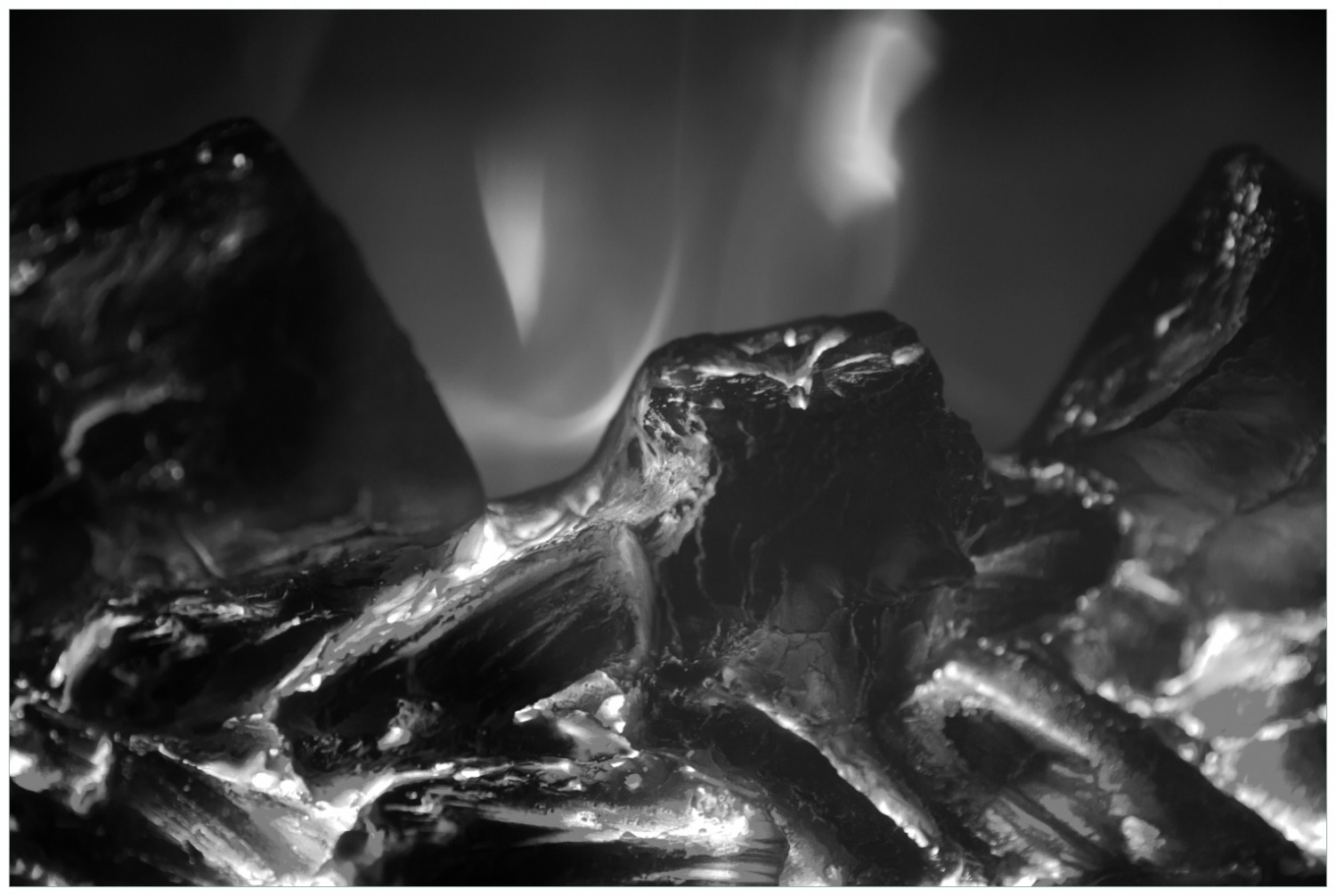 Poster Glühende Kohlen schwarz-weiß abstrakt | Wallario.de