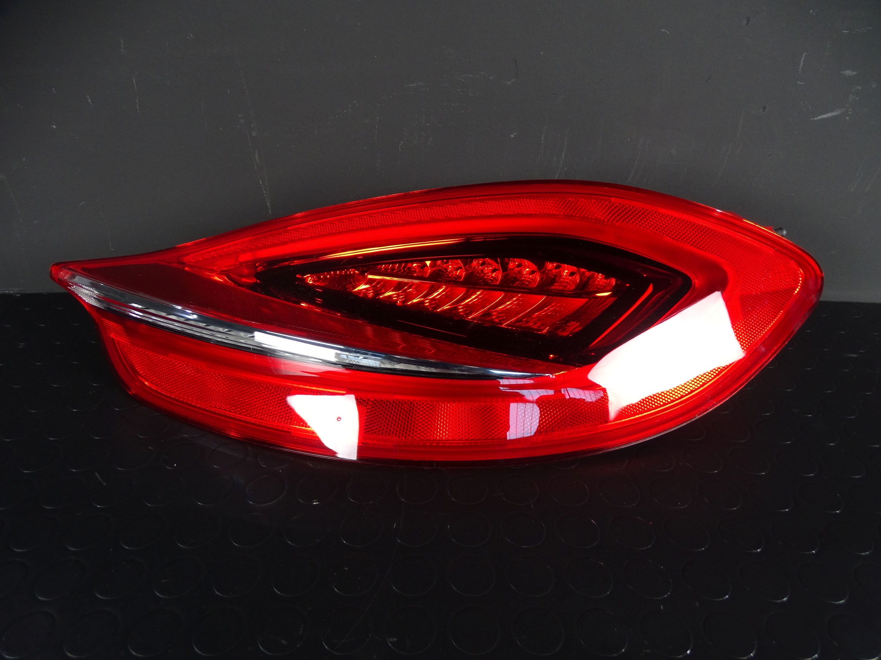 Porsche Boxster Cayman 981 Rear Light Rear Lamp Right LED 98163114213 ...