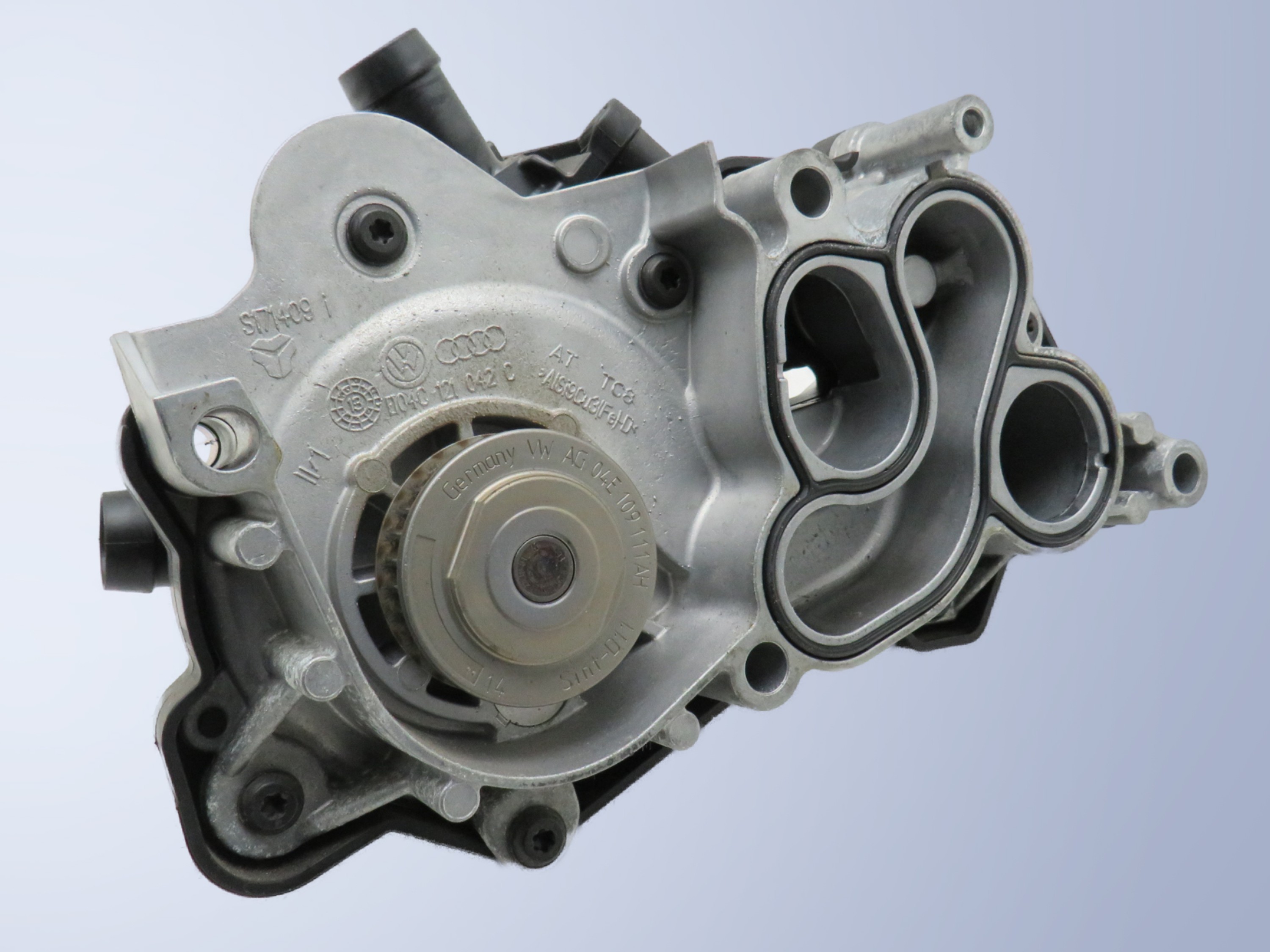 original Kühlmittelpumpe Wasserpumpe VW Polo 6R 6C 1.0L 04C121600L ...