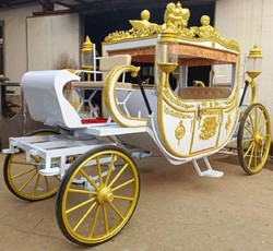 Casa Padrino baroque horse drawn carriage white / gold - Magnificent ...